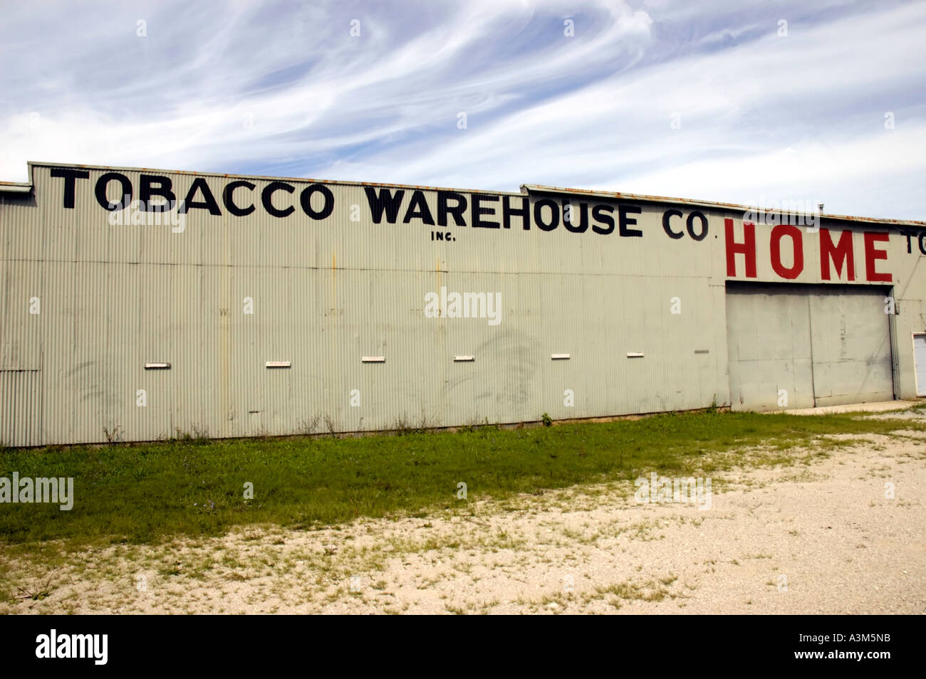 Tobacco auction hi-res stock photography and images - Alamy