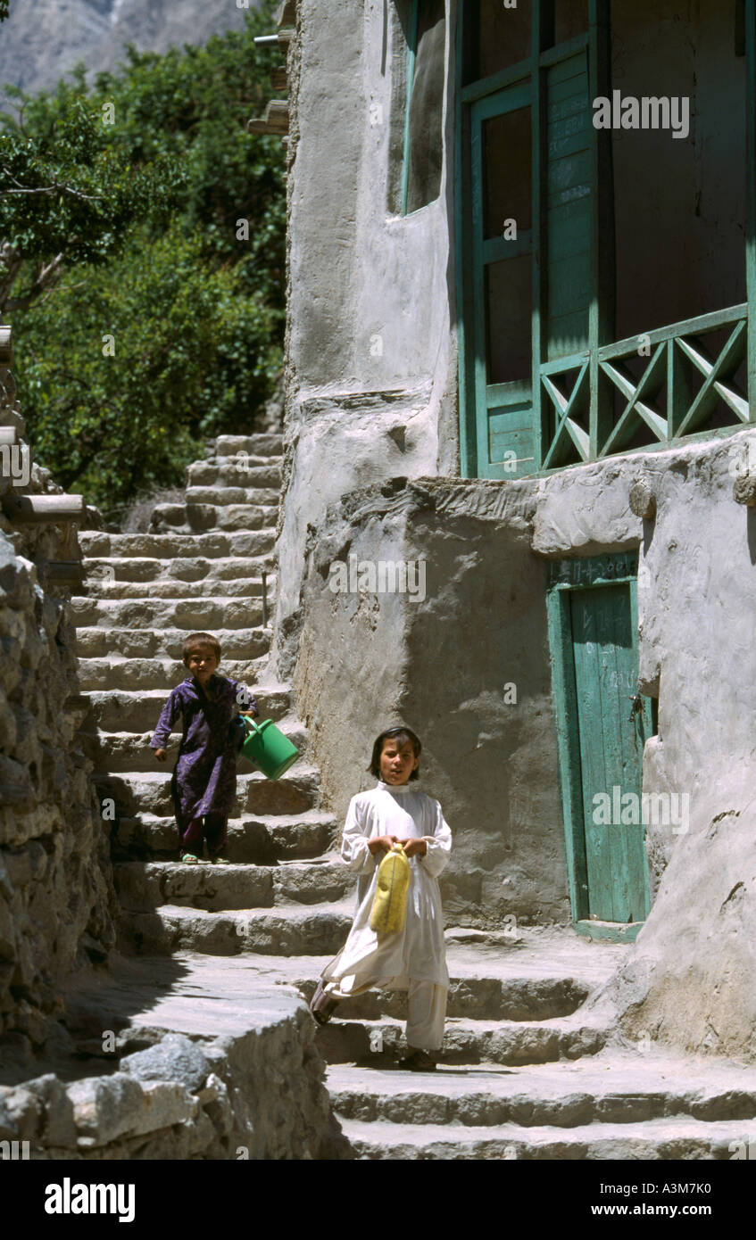 Hunza girl hi-res stock photography and images - Alamy