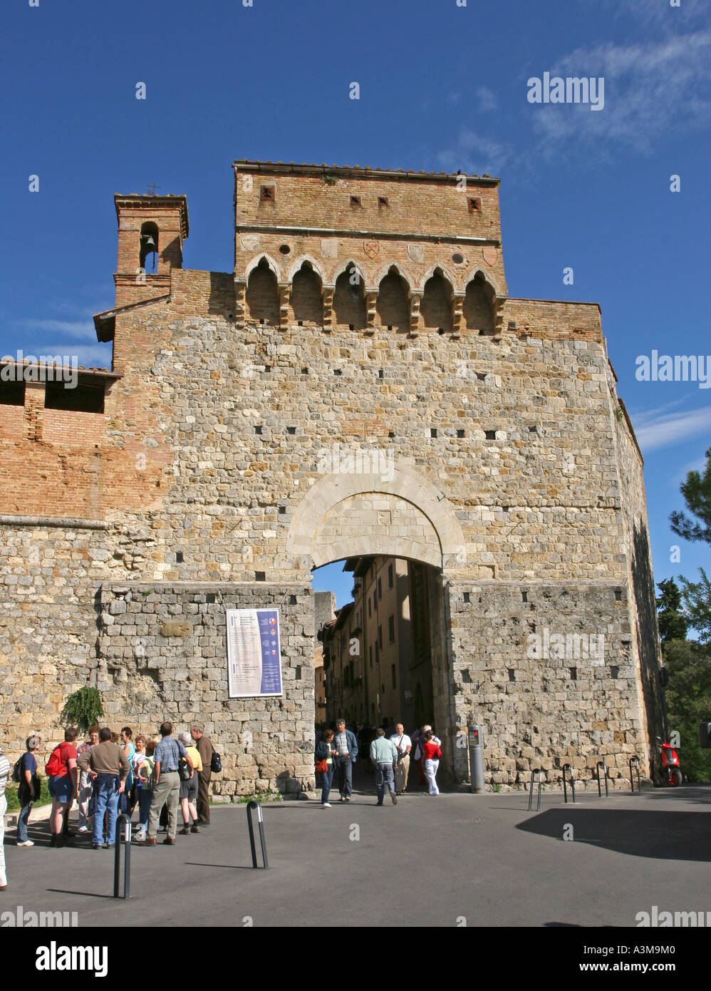 Italian entrance gate hi-res stock photography and images - Alamy