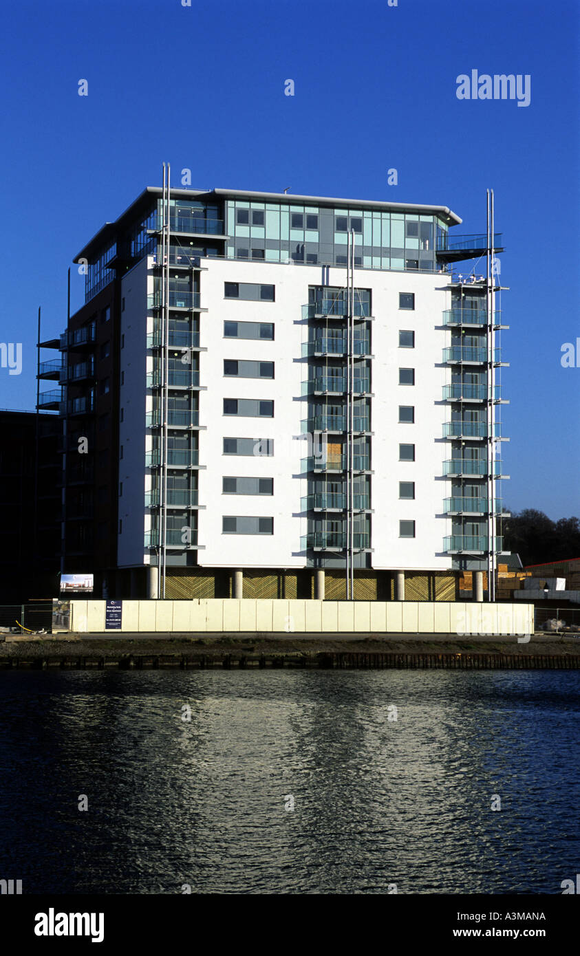 Persimmon Homes Orwell Quay Development High Resolution Stock ...