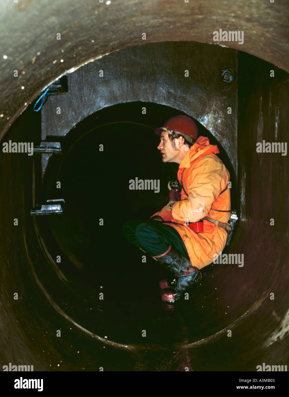 Sewer inspection hi-res stock photography and images - Alamy Sewer inspection hi-res stock photography and images - Alamy
