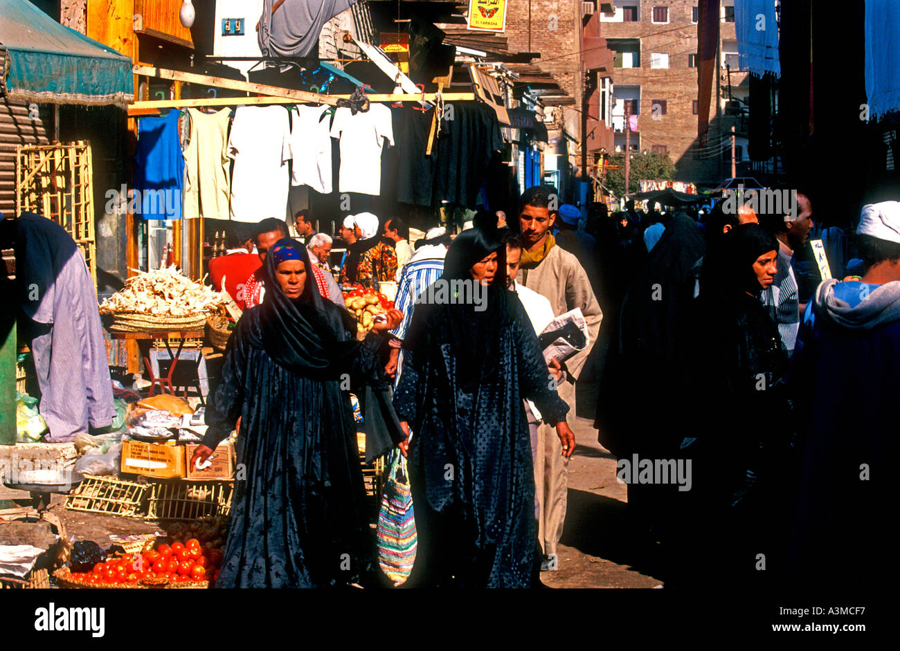 Street market scene Egypt Stock Photo - Alamy