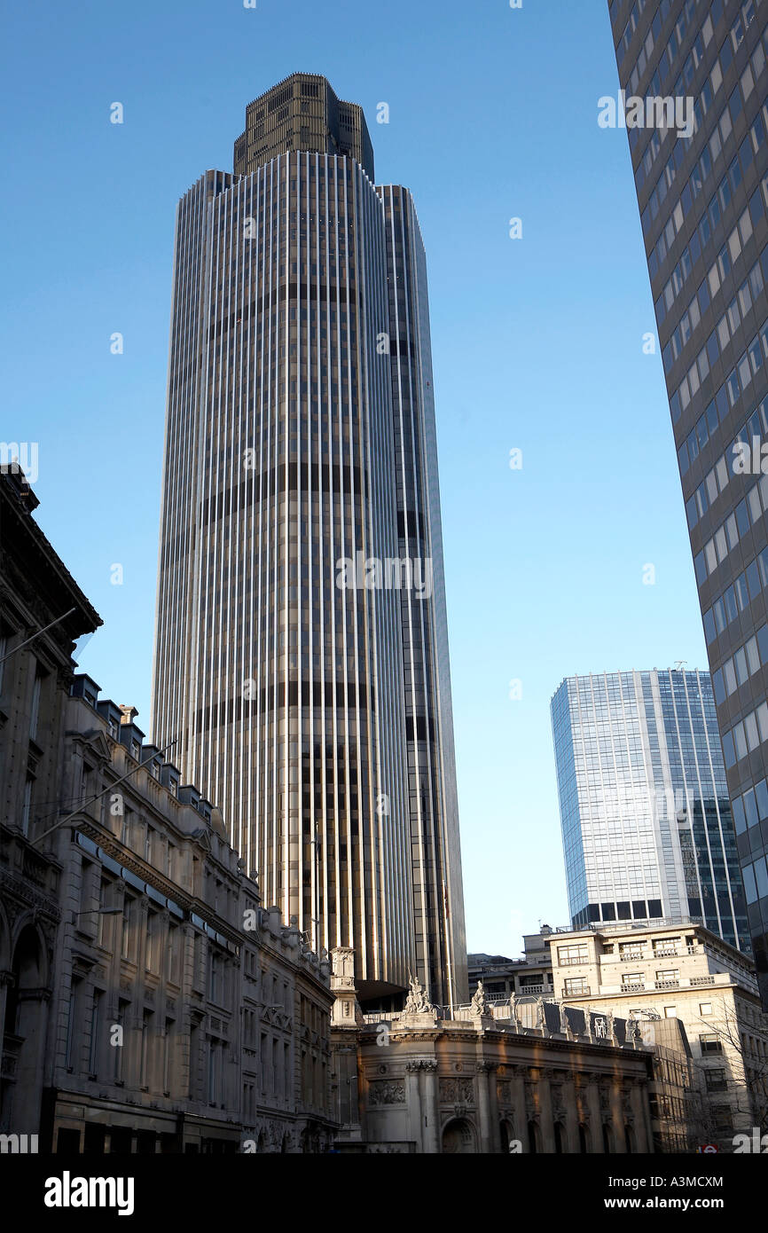 The Natwest Tower 42, London, England, Europe with blue skyline Stock ...