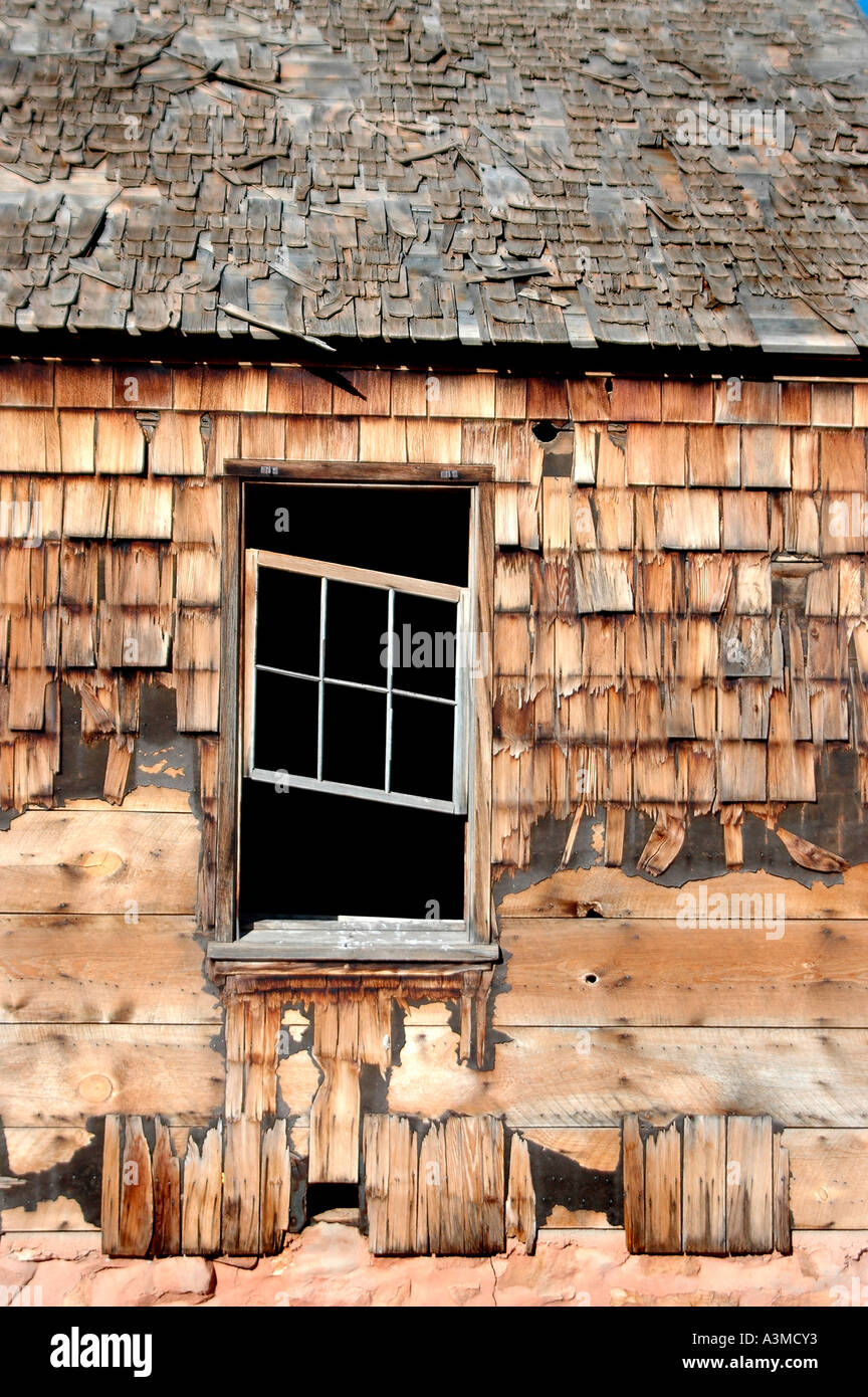 Slanted frame hi-res stock photography and images - Alamy