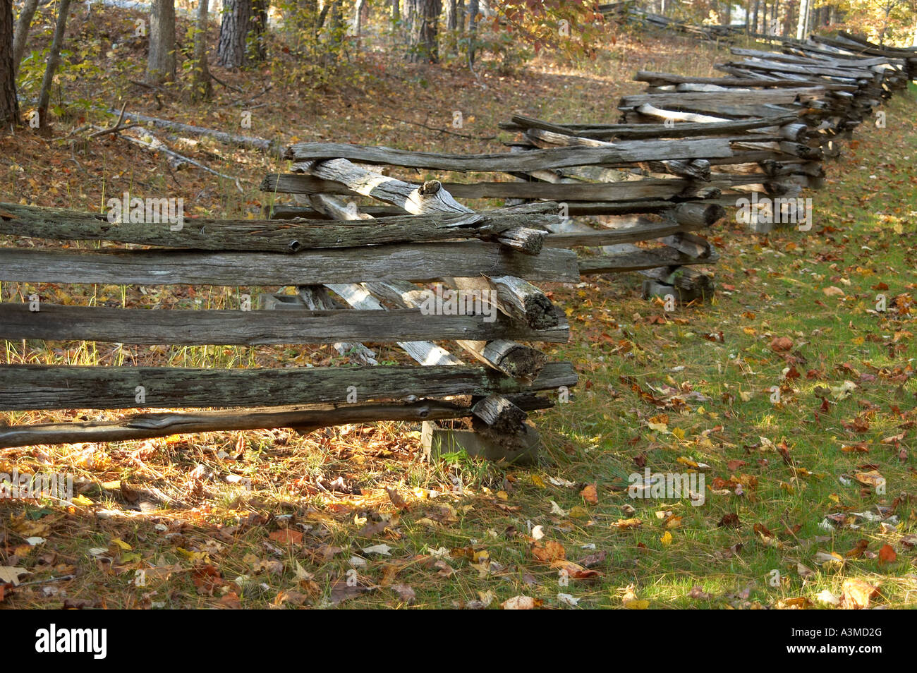 split rail log fence Stock Photo - Alamy