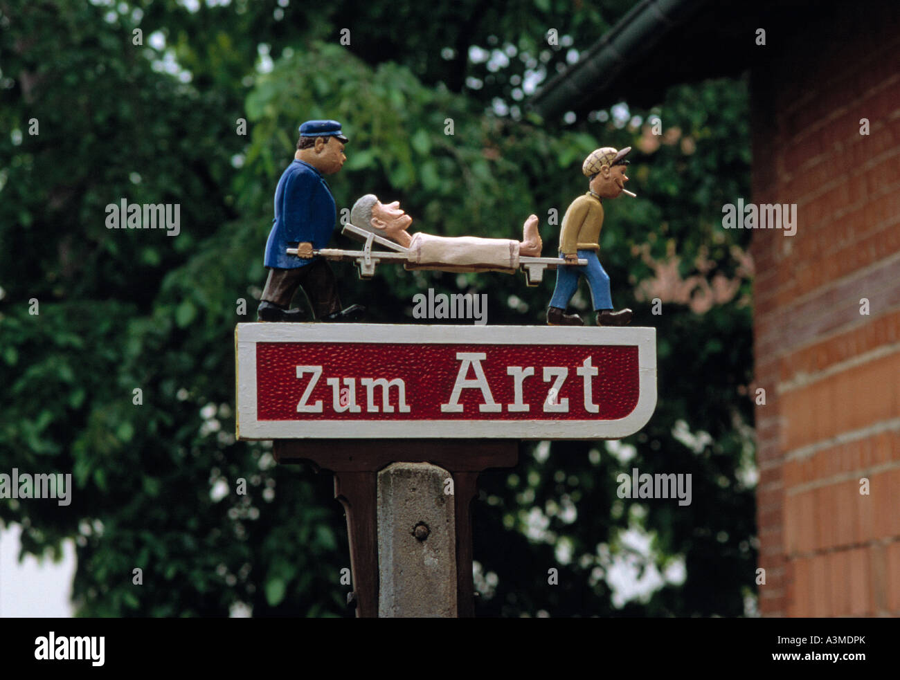 1990 sign hi-res stock photography and images - Alamy