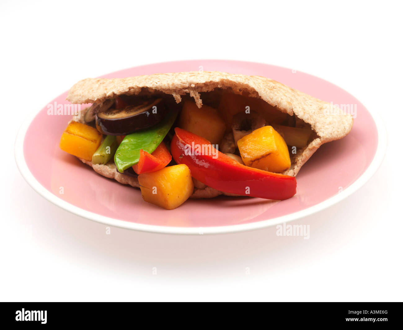 Chopped Vegetables in Wholemeal Pitta Stock Photo - Alamy