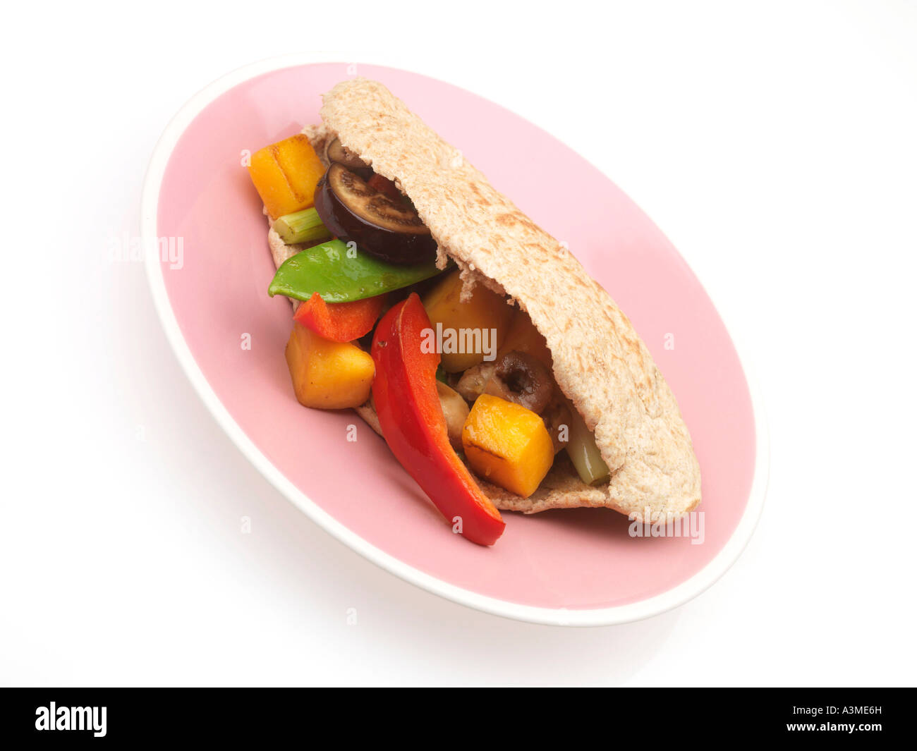 Chopped Vegetables in Wholemeal Pitta Stock Photo - Alamy