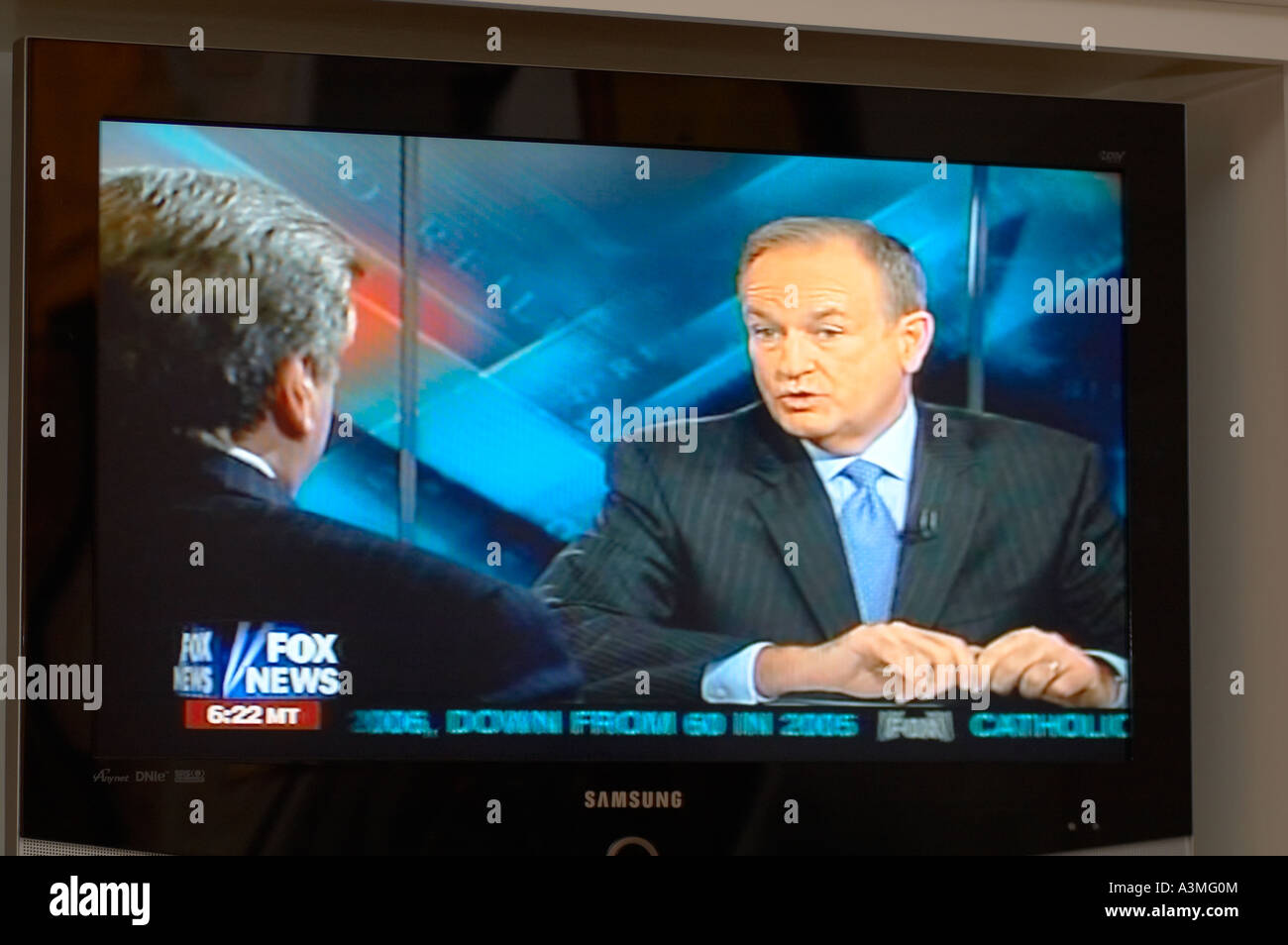 tv screen image of No Spin Zone host Bill o'reilly Fox news Stock Photo ...