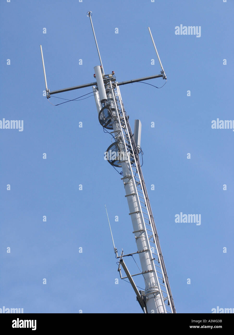 Mobile telephone mast Stock Photo - Alamy