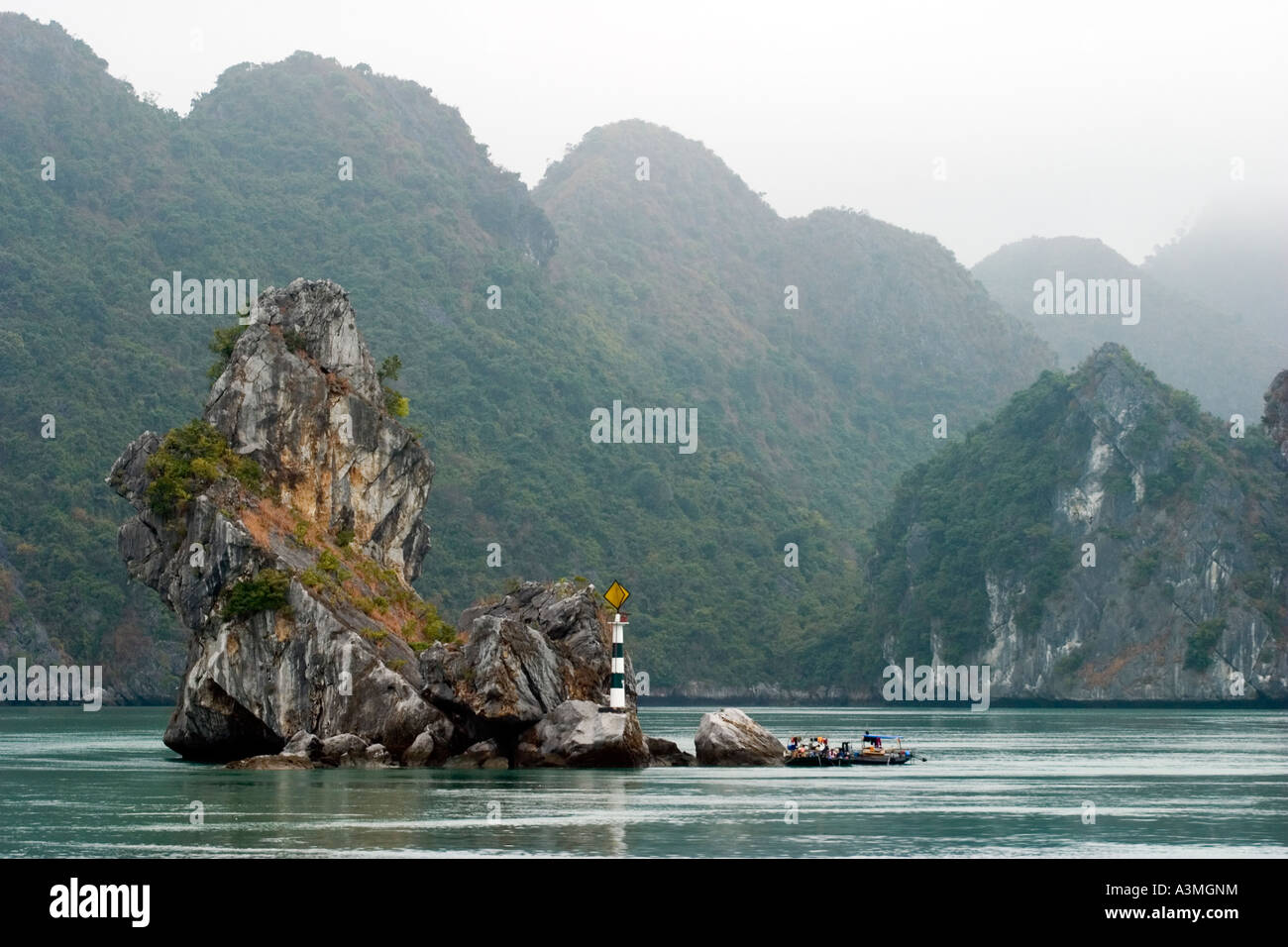 Ha long bay symbol hi-res stock photography and images - Alamy
