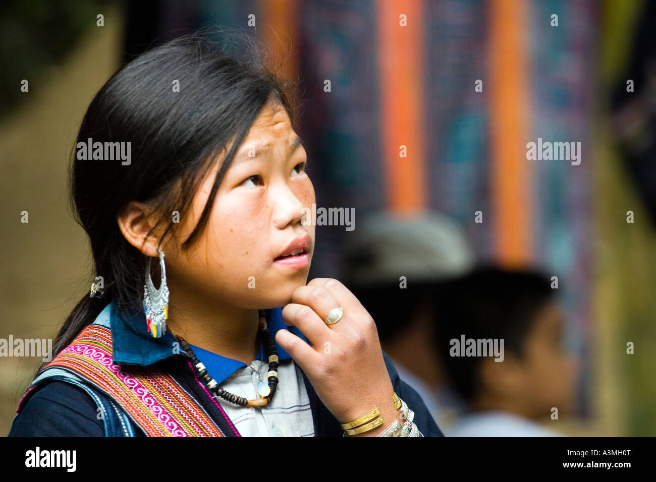 Woman Hmong of the Sapa area Stock Photo - Alamy