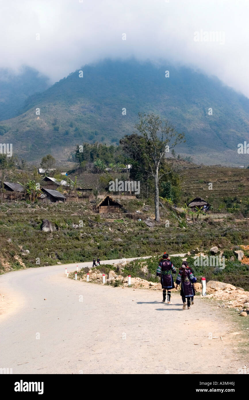 Street in the near of Sapa Stock Photo - Alamy