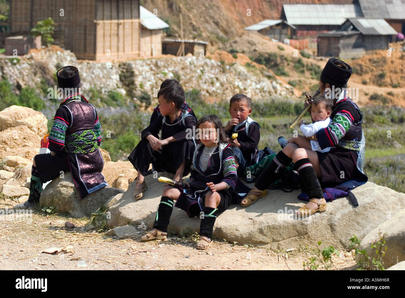 Hmong in Sapa area Stock Photo - Alamy