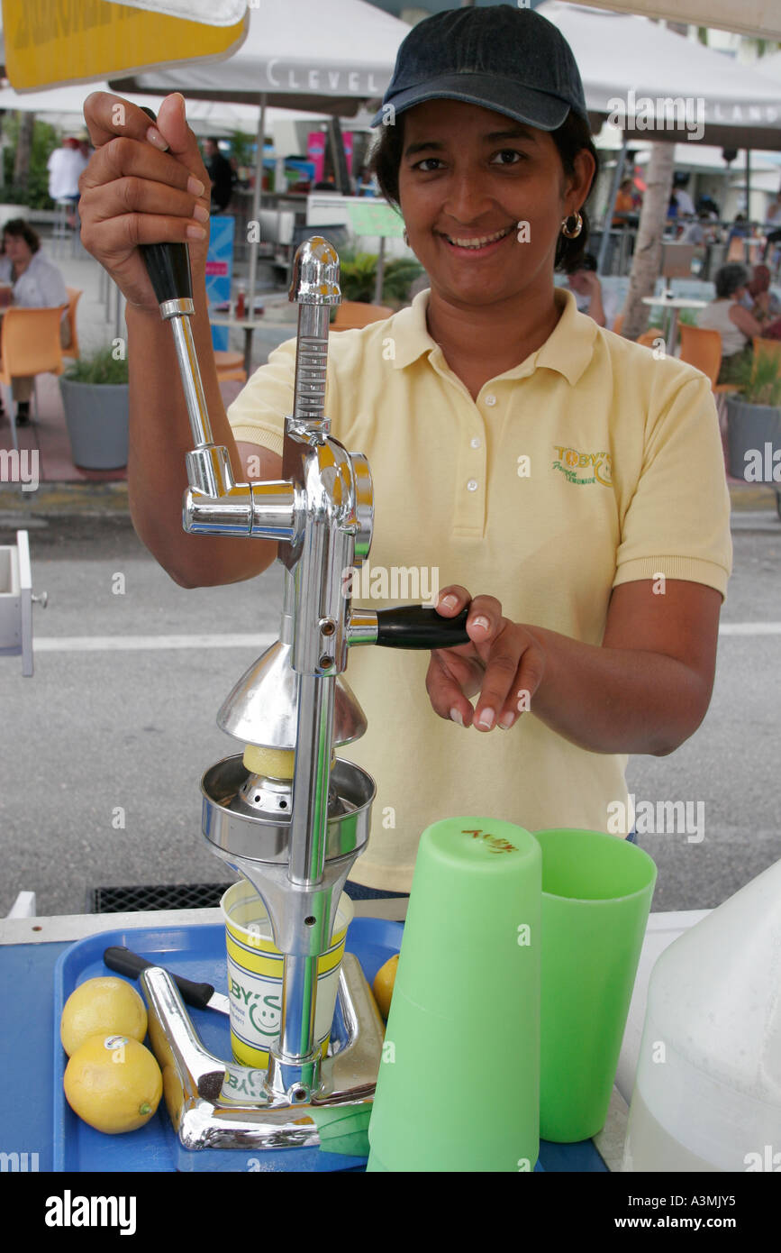 Stall selling drinks lemonade hi-res stock photography and images - Alamy