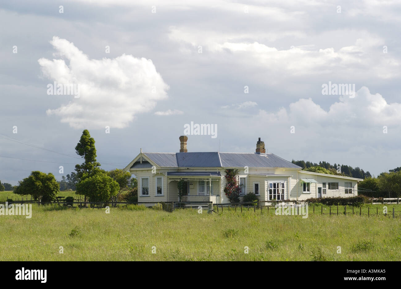 Traditional homestead North Island New Zealand Stock Photo - Alamy