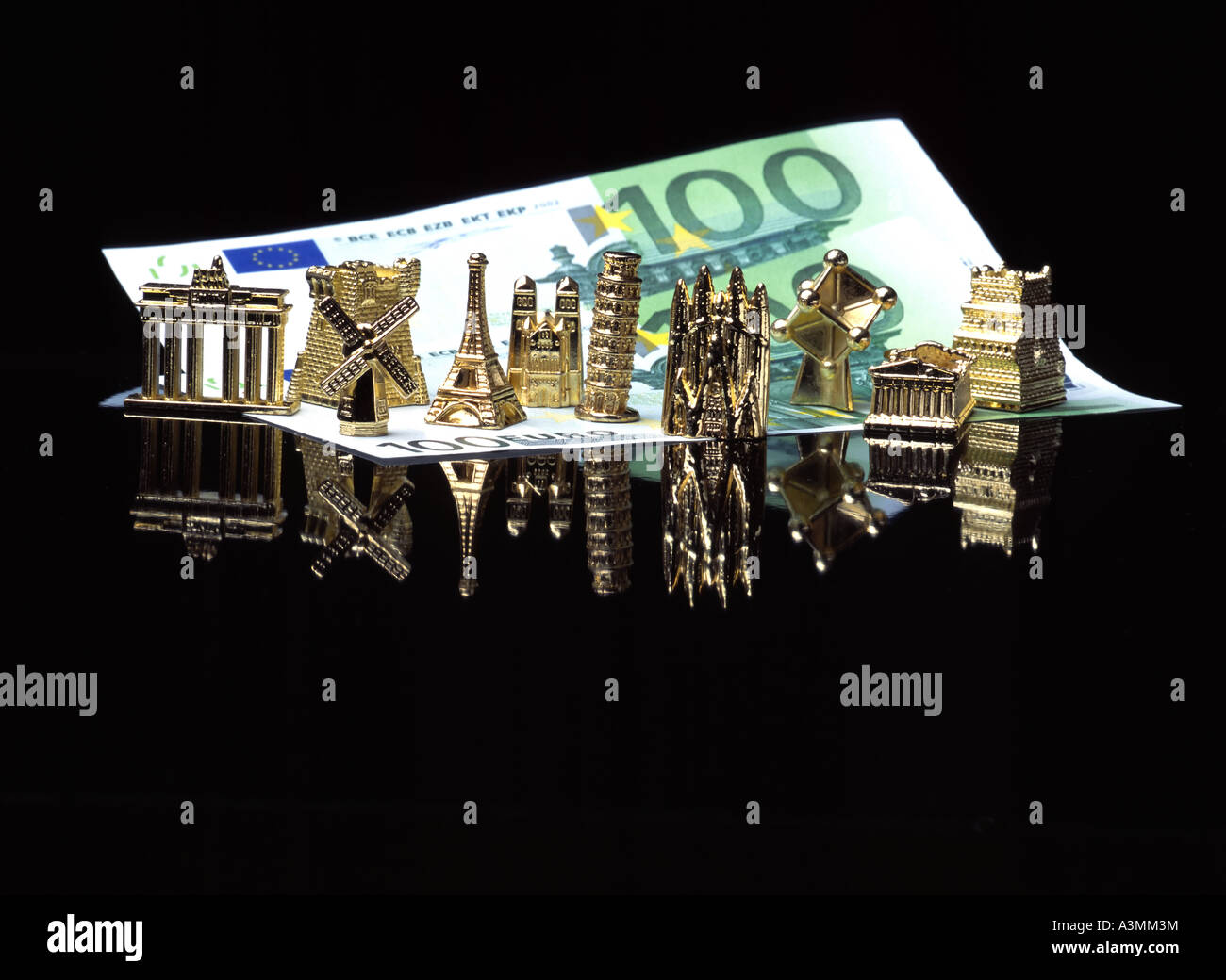 100 EURO BANKNOTE WITH EUROPEAN LANDMARK MINIATURE MODELS Stock Photo ...