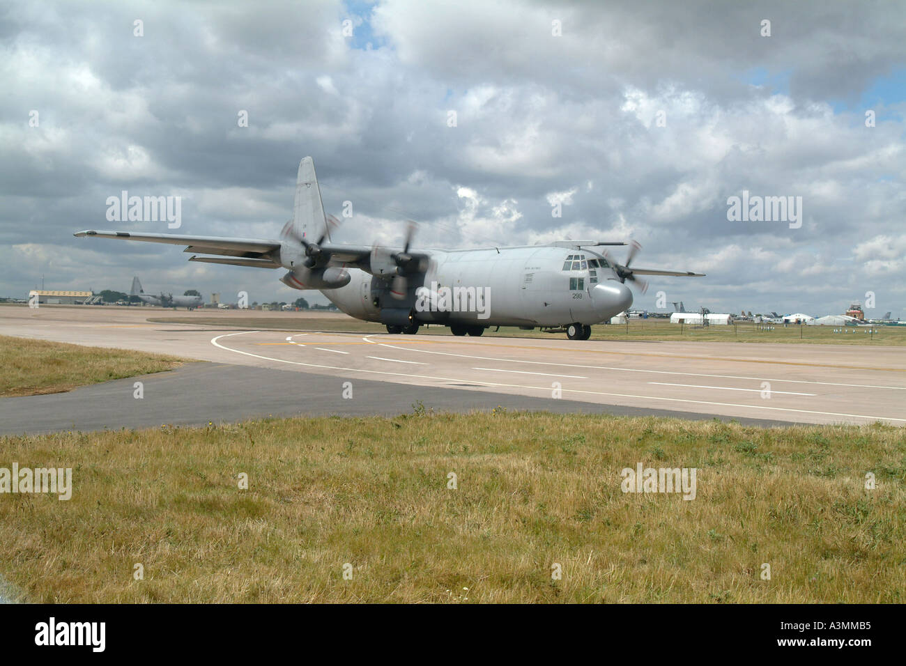 Lockheed C130 Hercules RAF RIAT 2003 Fairford Stock Photo - Alamy