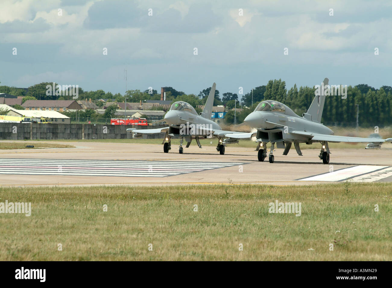 Raf fairford 2003 hi-res stock photography and images - Alamy