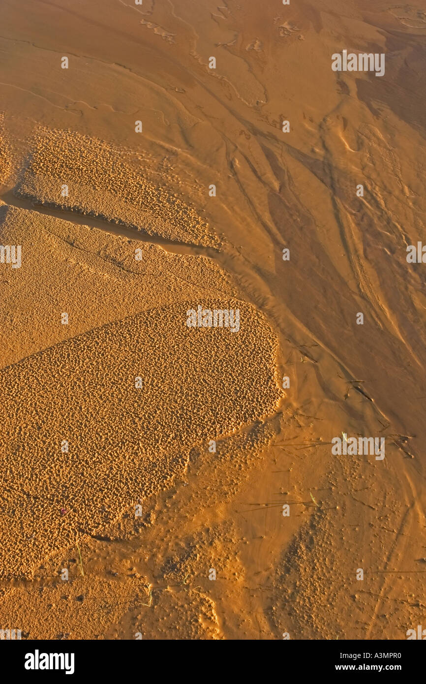 Edge patterns hi-res stock photography and images - Alamy