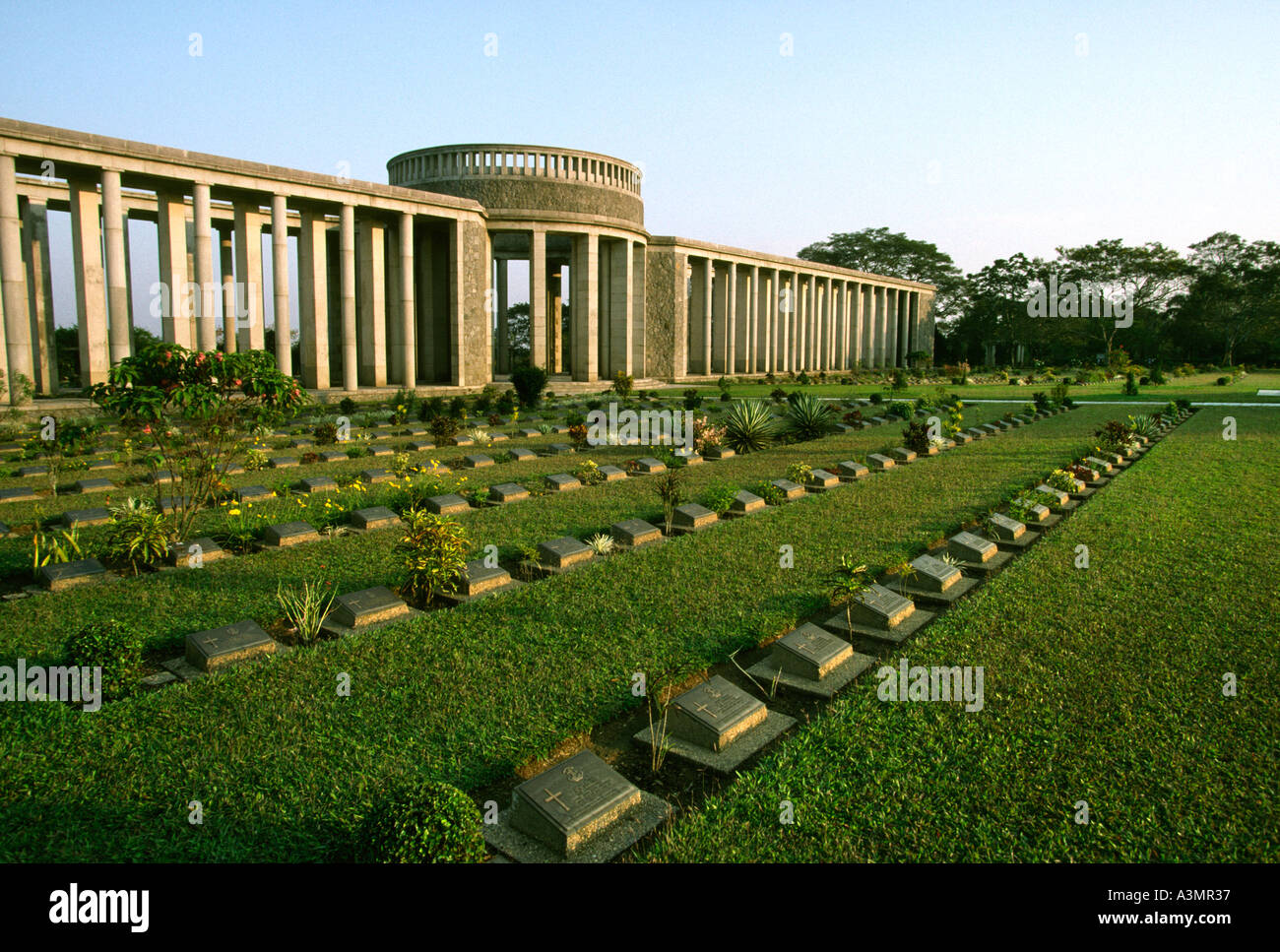 Myanmar Burma south Htaukkyan Second World War Allied War Cemetery ...