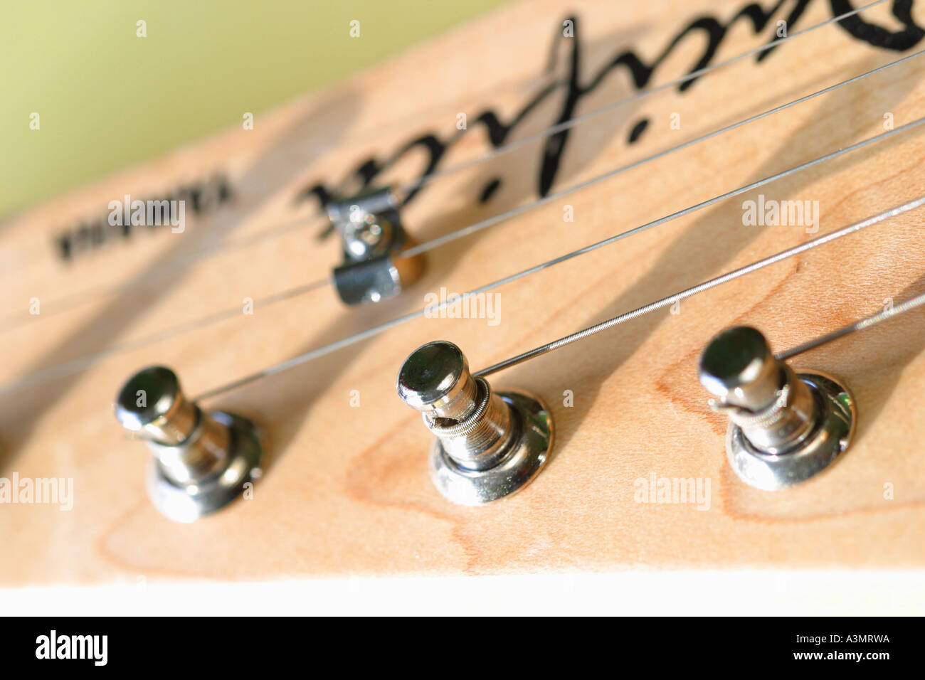 Six wire guitar hi-res stock photography and images - Alamy