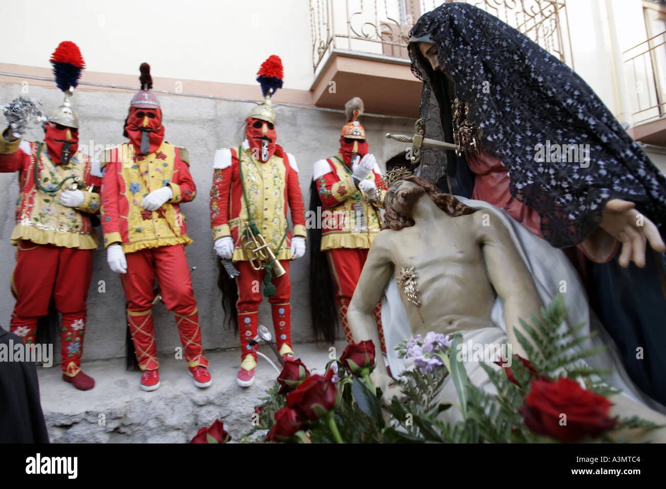 Virgin mary and jesus hi-res stock photography and images - Alamy