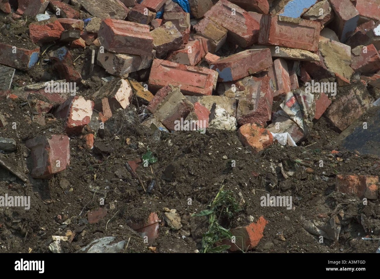 Building construction waste for sorting and recycling at a skip ...