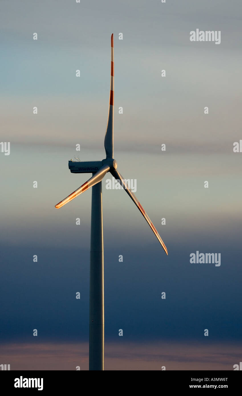 3 blade turbine hi-res stock photography and images - Alamy