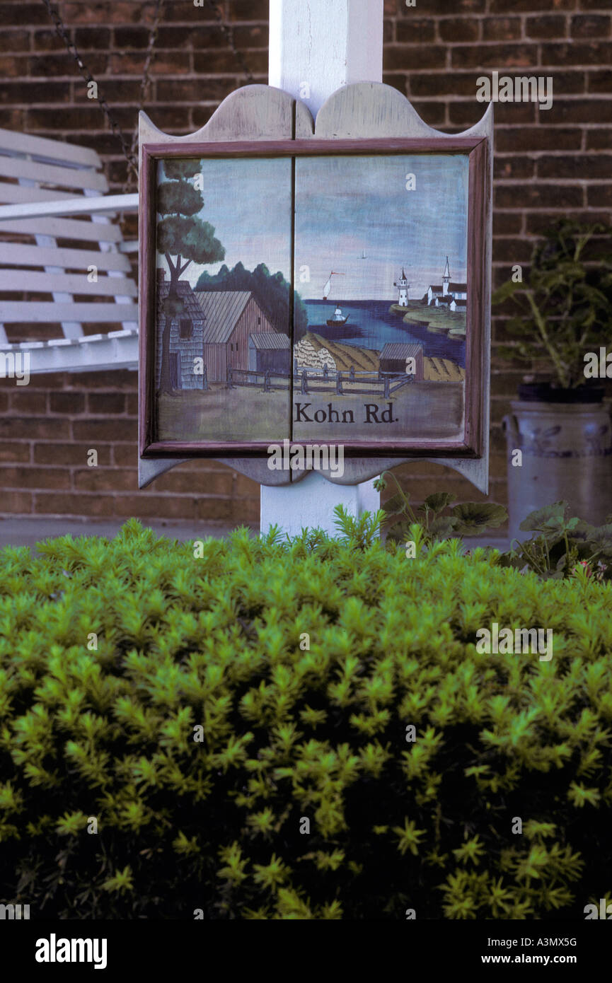 early american hand painted house sign Stock Photo - Alamy