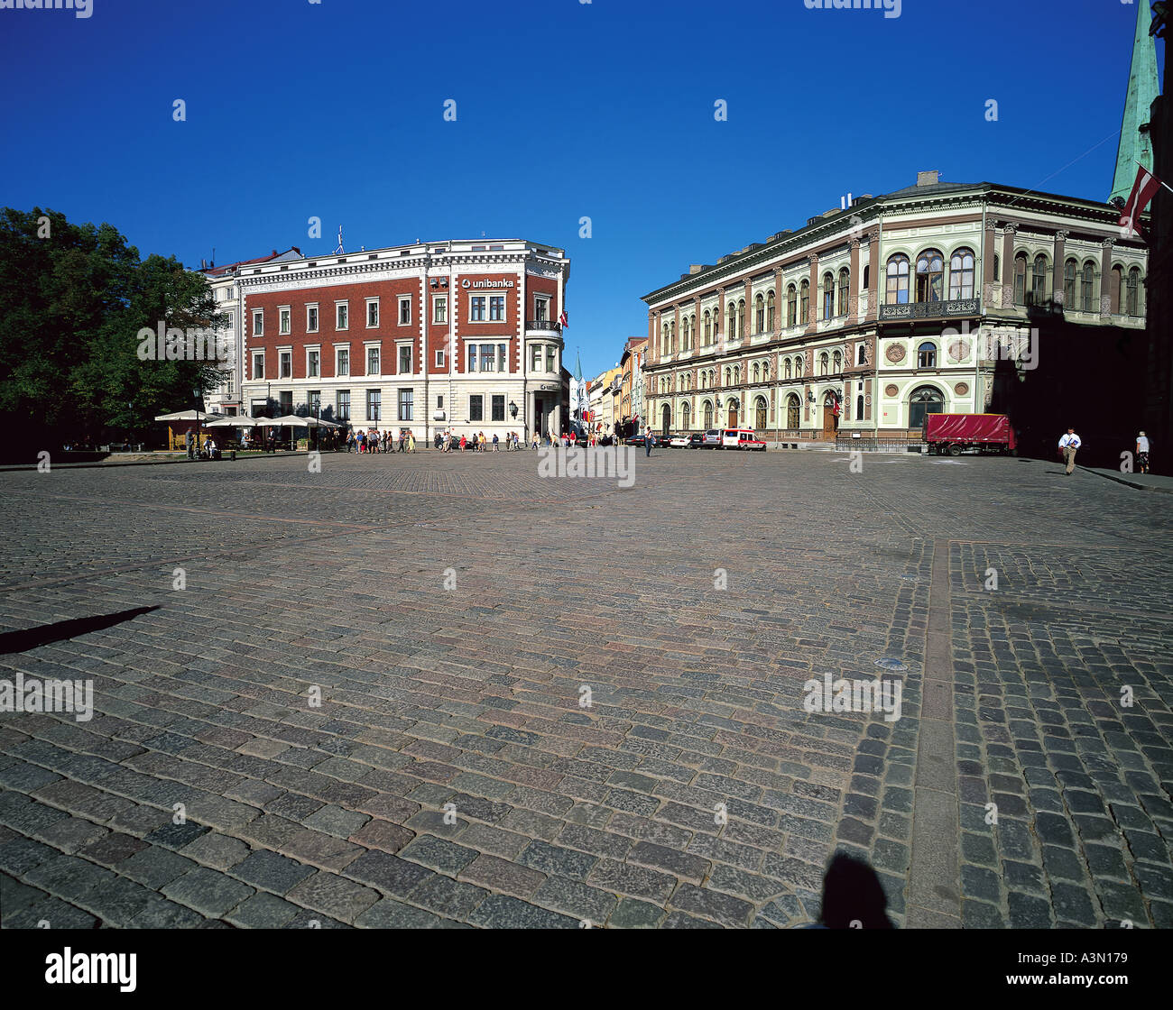 Building Sky Shops Stock Photo - Alamy