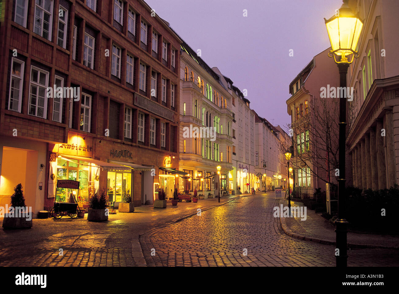Building road street hi-res stock photography and images - Alamy