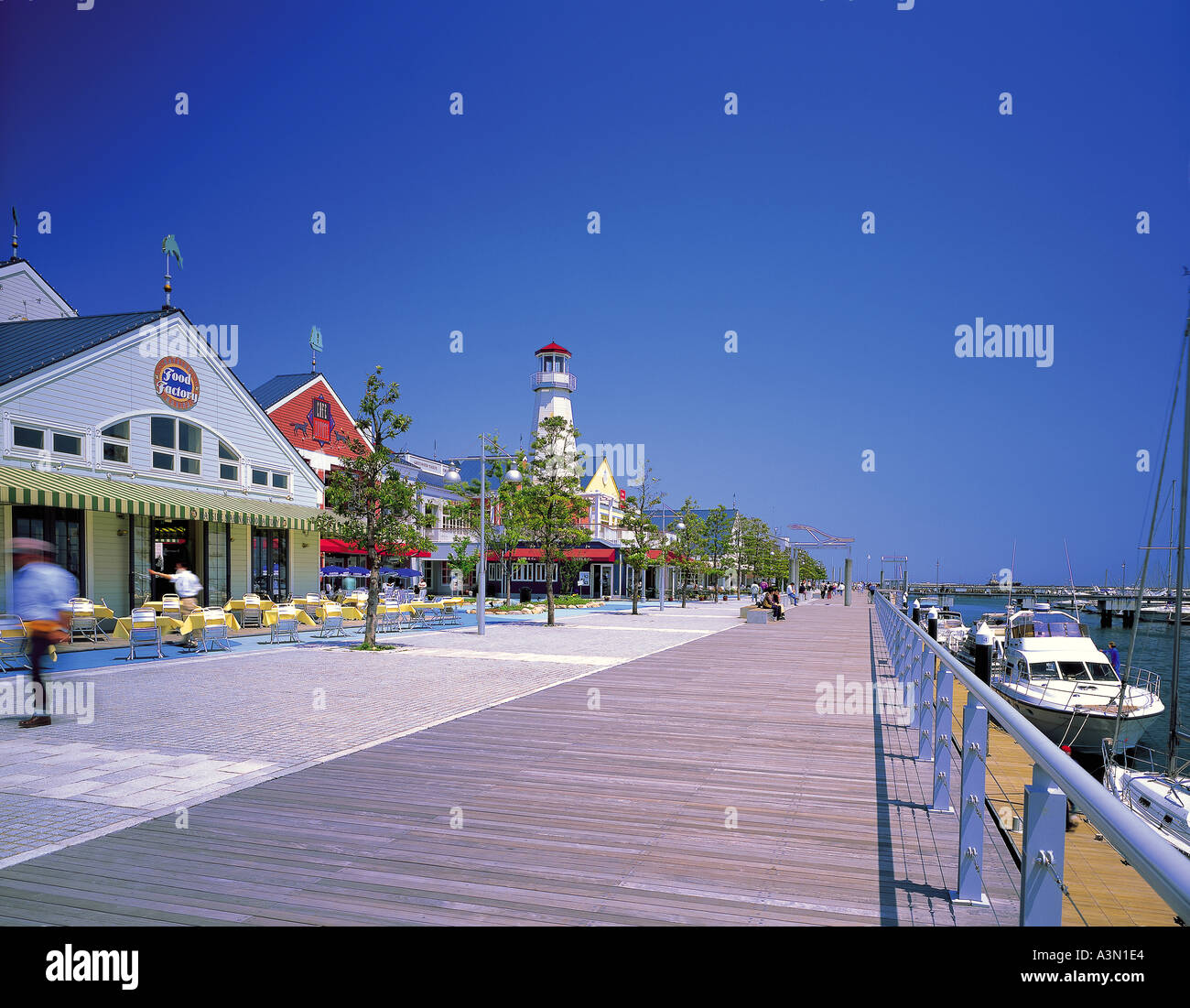 Architecture Building Sky Street Ship Shops Stock Photo - Alamy