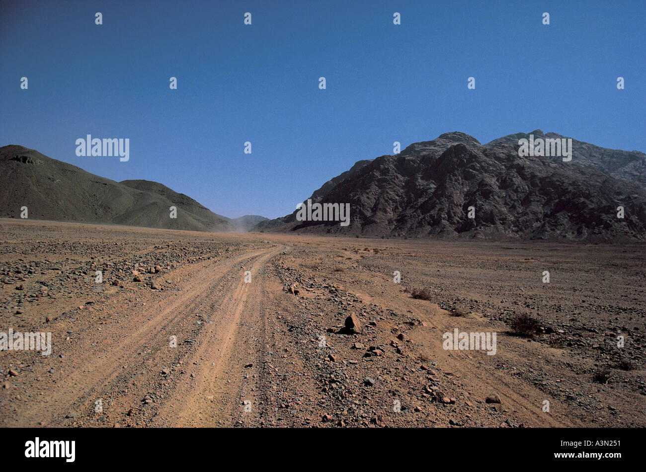 Nature Sky Mountains Desert Rocks Stock Photo - Alamy