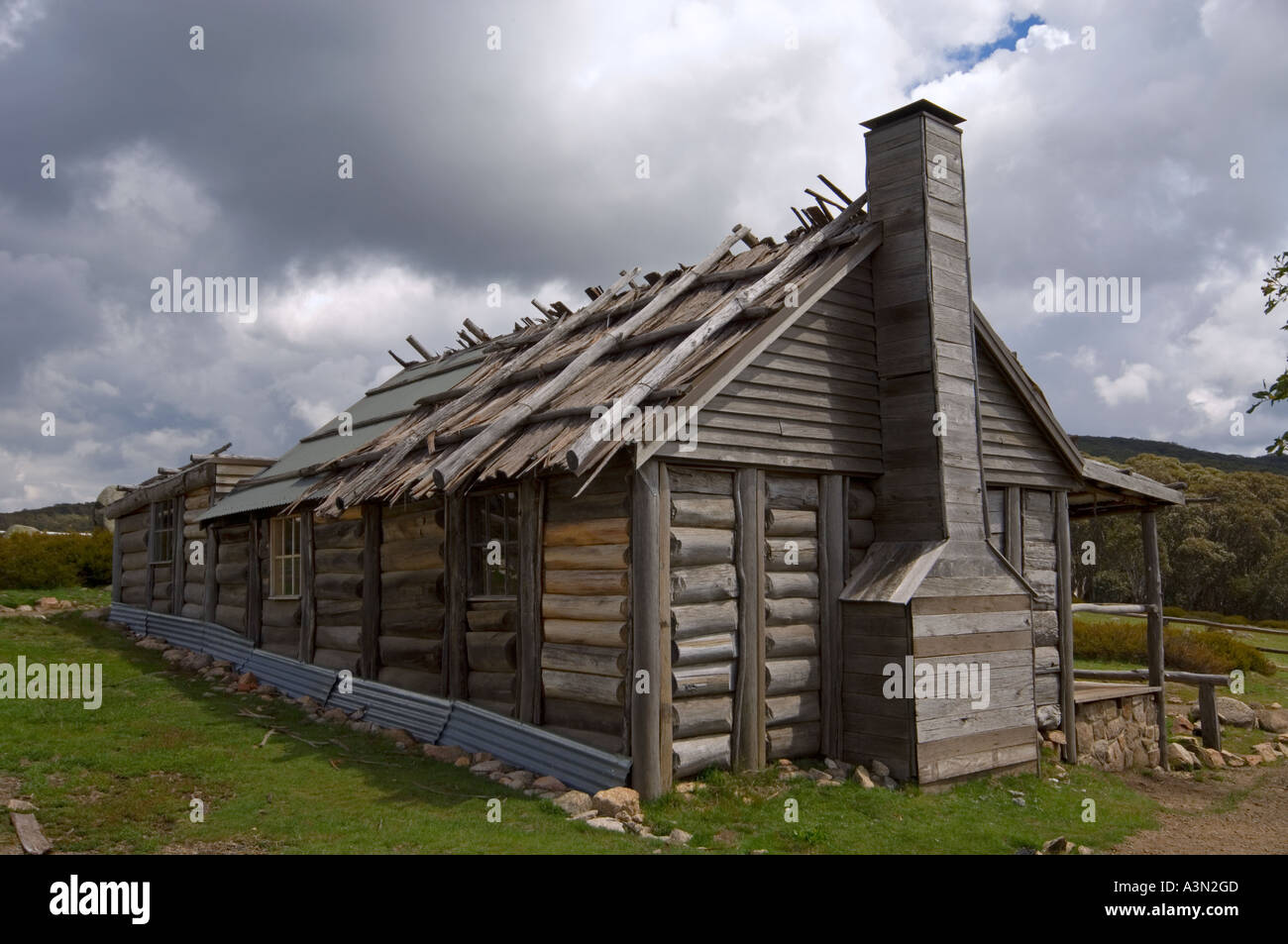 Cattlemens mountain hut Stock Photo - Alamy