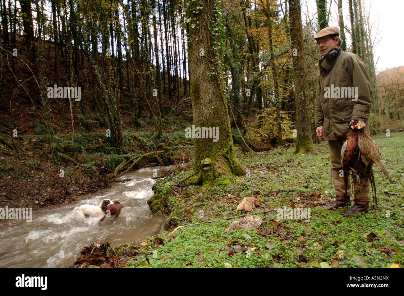 Game keeper hi-res stock photography and images - Alamy
