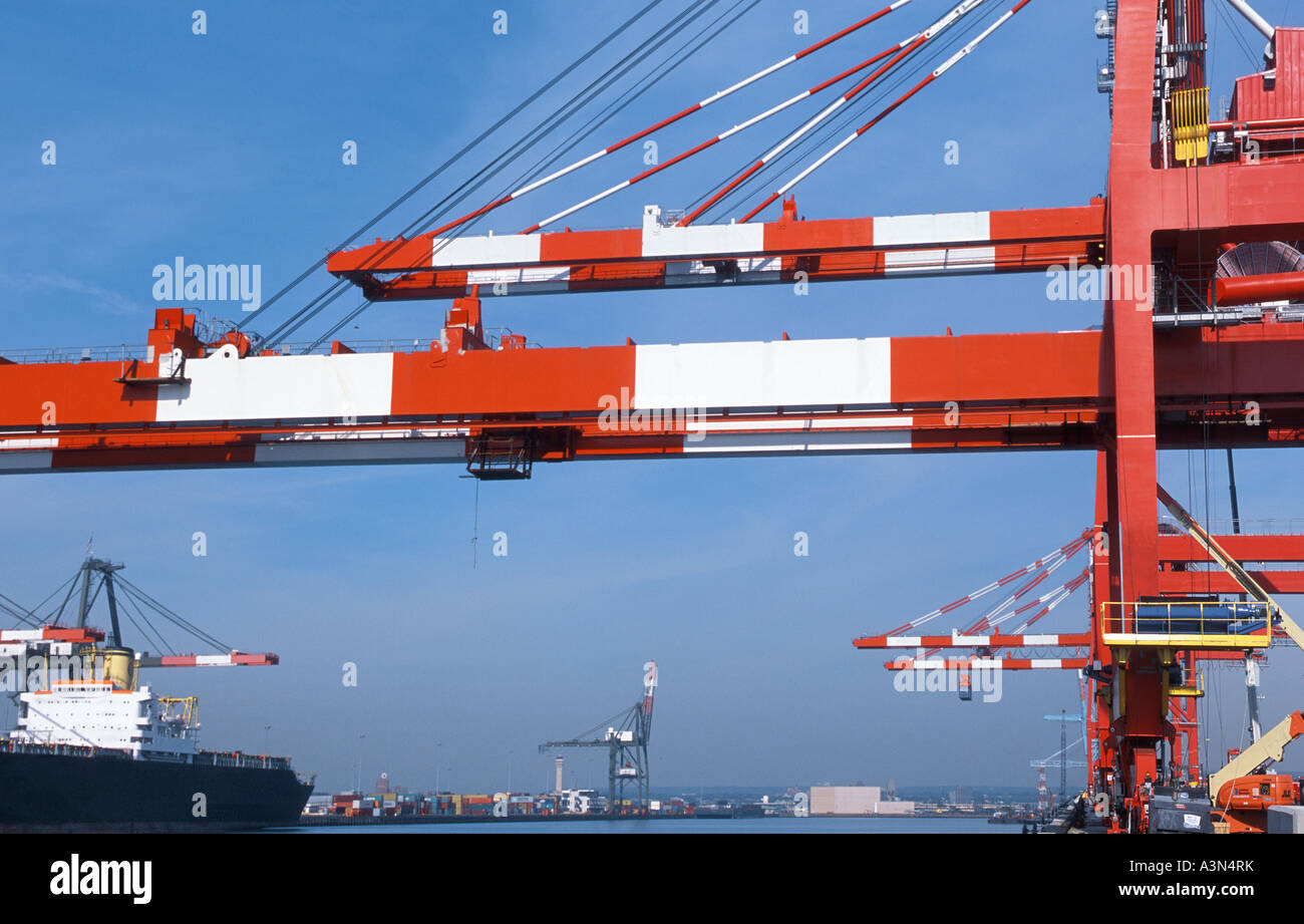 Gantry crane for loading sea containers. Industrial cargo dock for ...