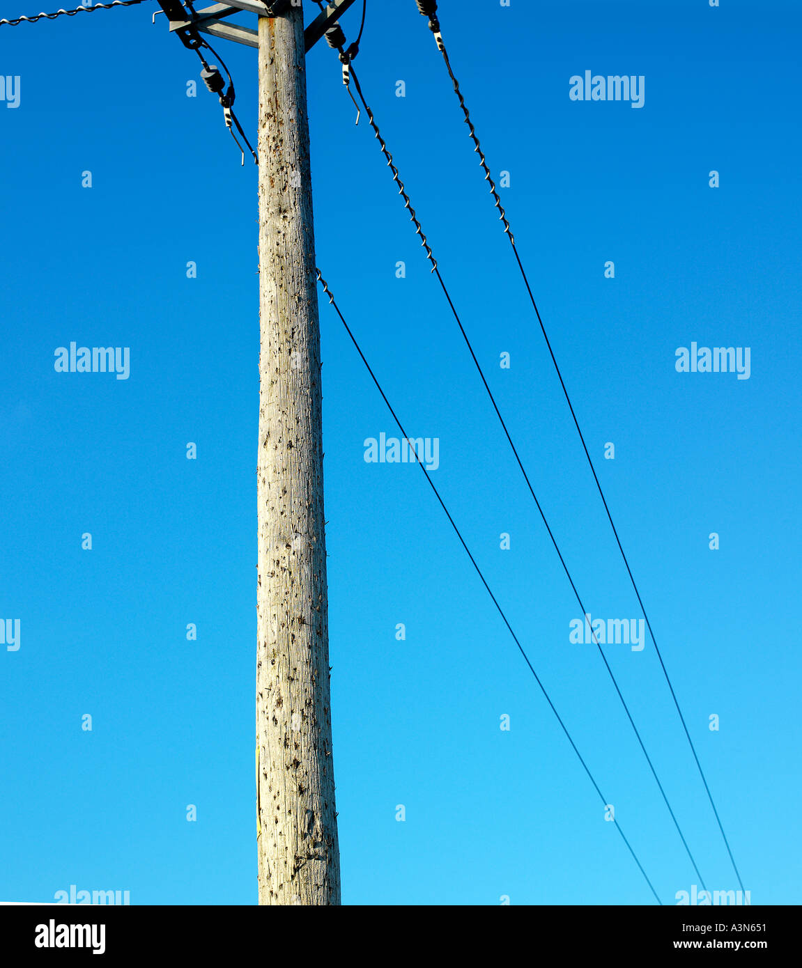 Telegraph masts hi-res stock photography and images - Alamy