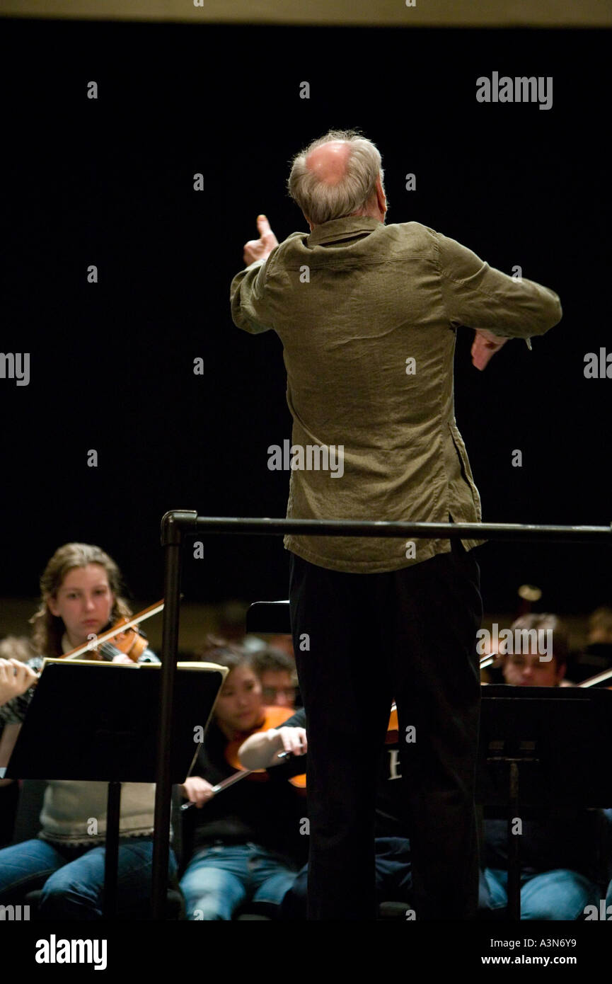 German conductor Kurt Masur directs a class at the Manhattan School of ...