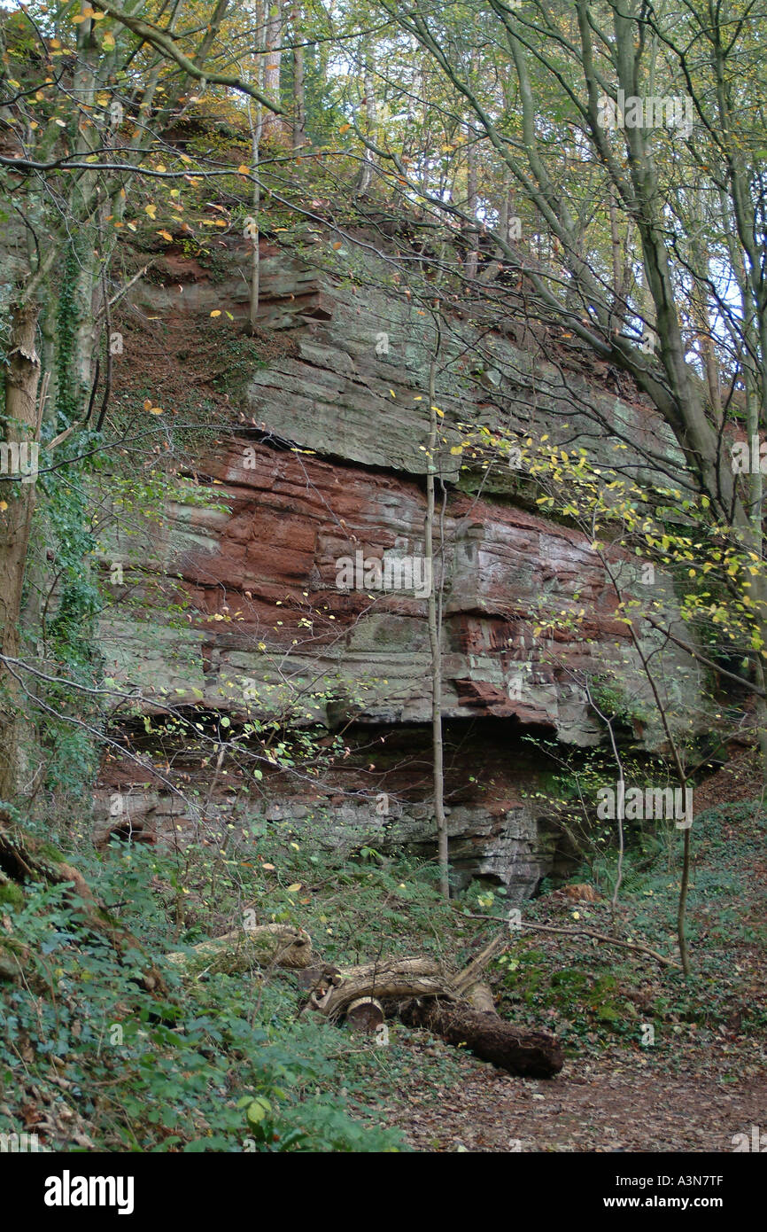 Layers of sandstone strata hi-res stock photography and images - Alamy