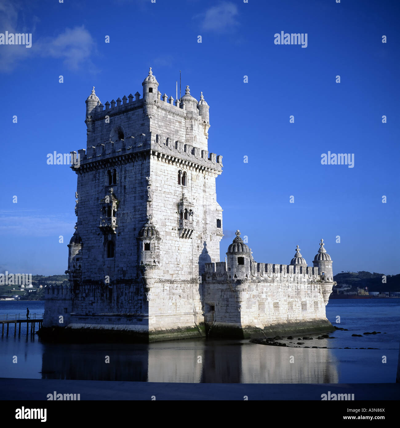 TORRE DE BELEM MANUELINE TOWER BUILT 16th Century AND TAGUS RIVER ...
