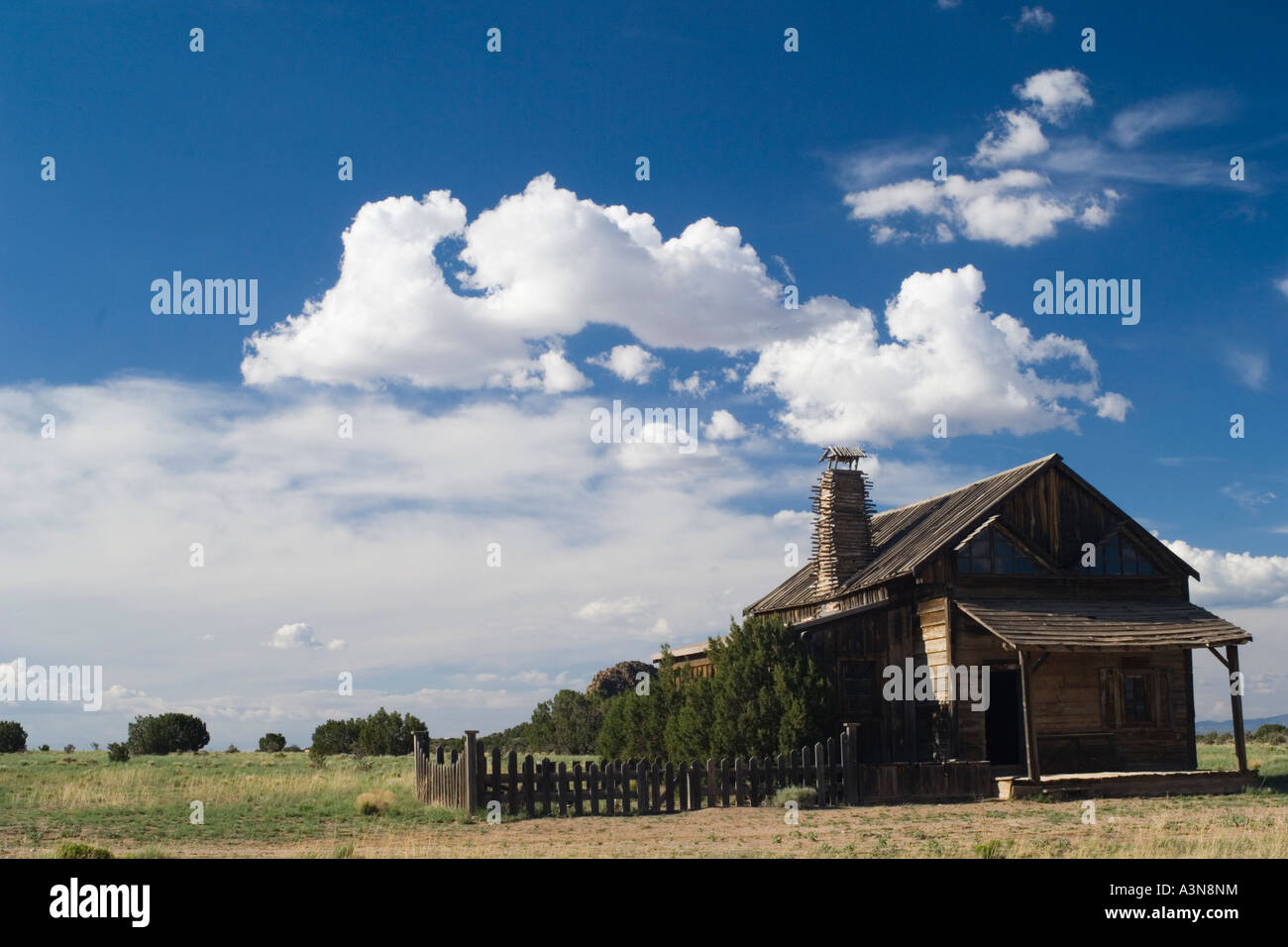 Old Homestead on the plains Stock Photo - Alamy