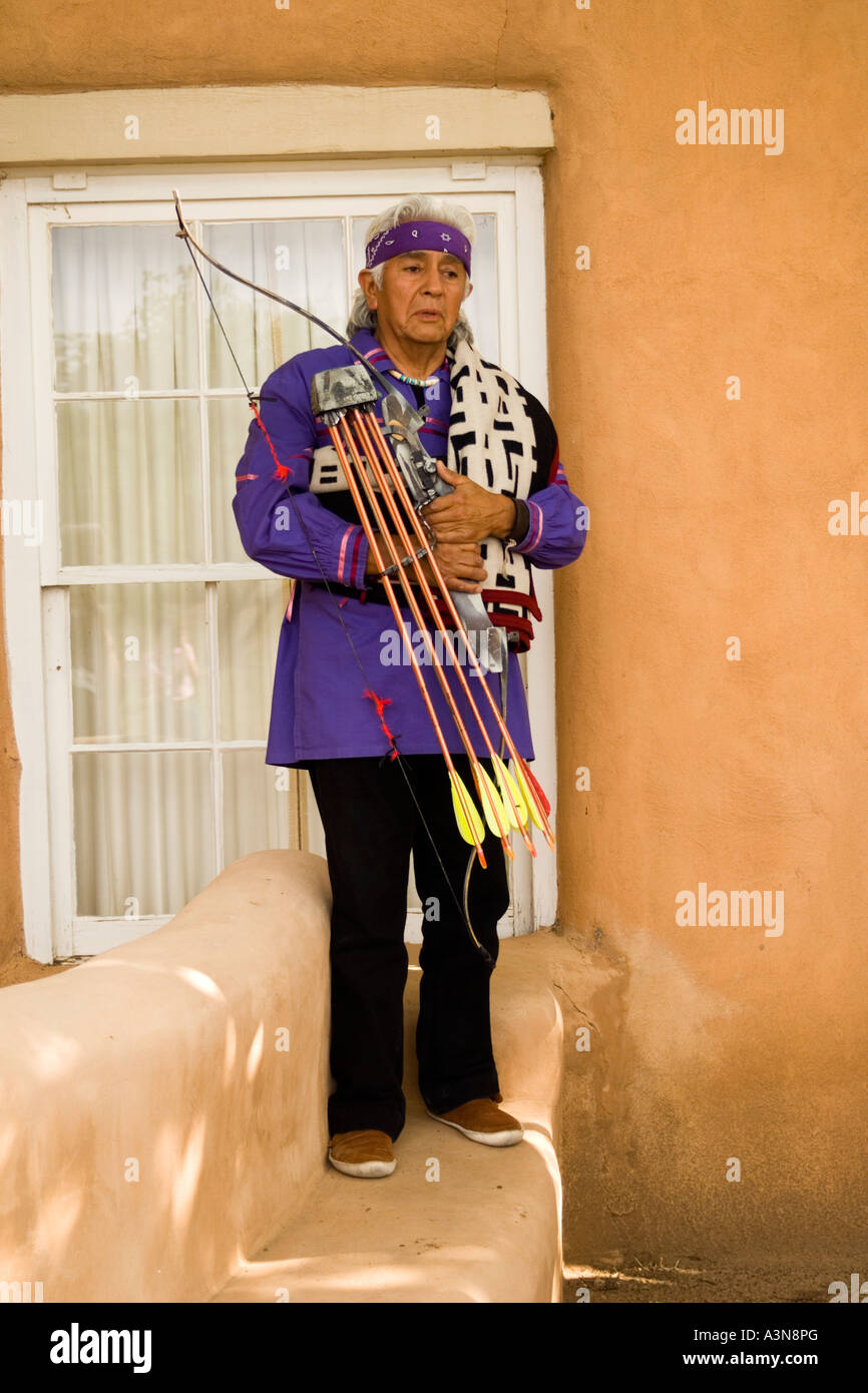 Native American story teller from the Puebloan Culture Stock Photo - Alamy