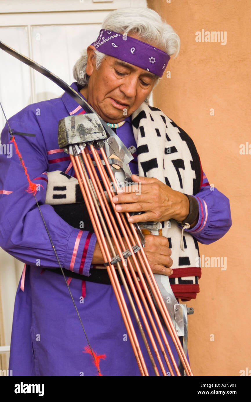Native American story teller from the Puebloan Culture Stock Photo - Alamy