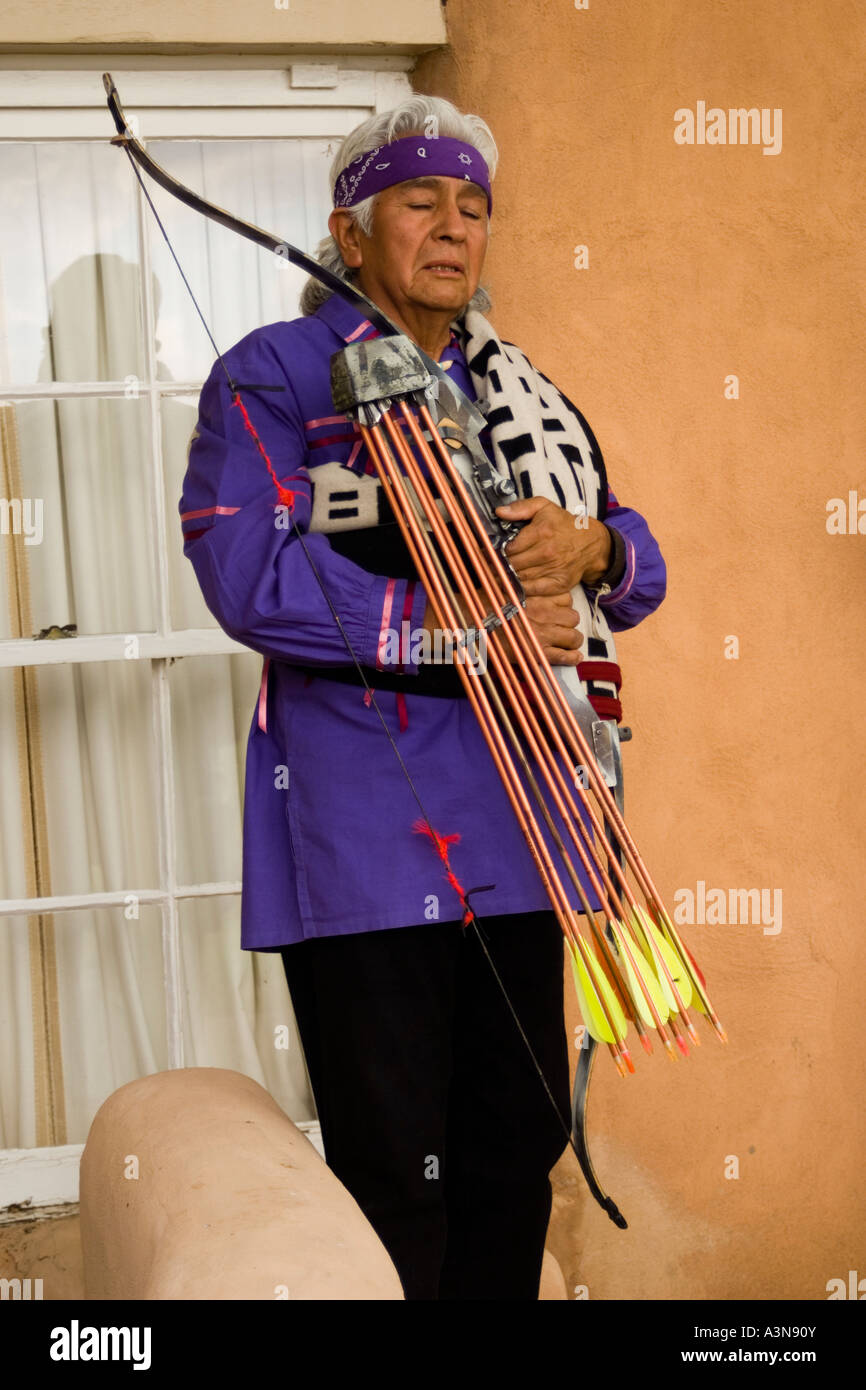 Native American story teller from the Puebloan Culture Stock Photo - Alamy