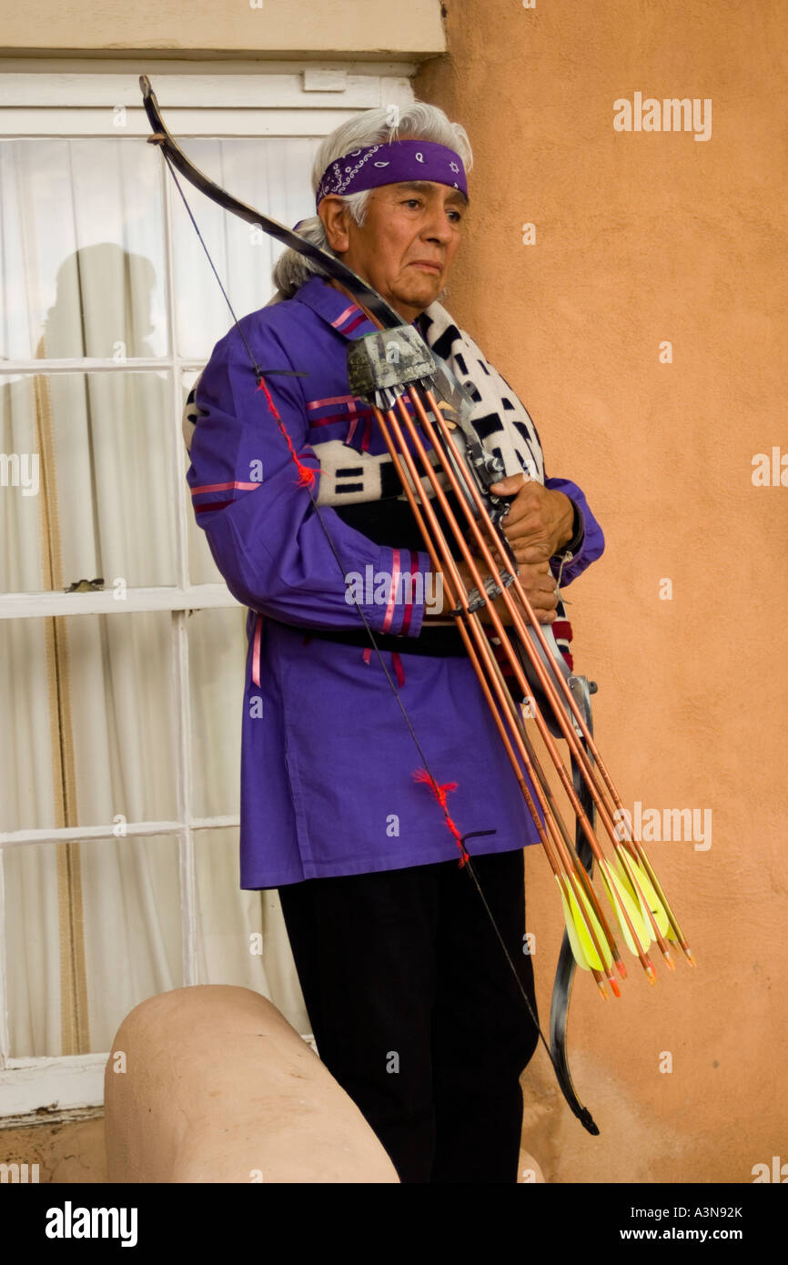 Native American story teller from the Puebloan Culture Stock Photo - Alamy