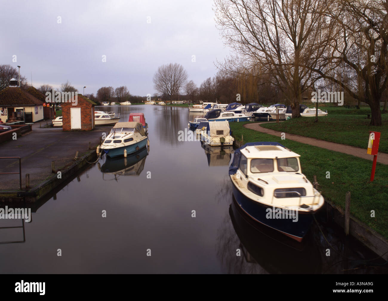 Beccles quay hi-res stock photography and images - Alamy
