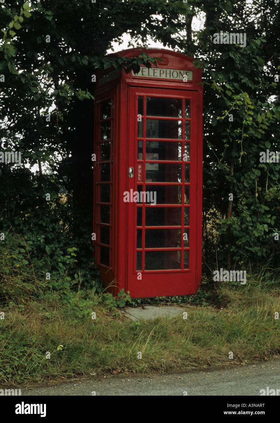Old red Phone Box in the uk Stock Photo - Alamy