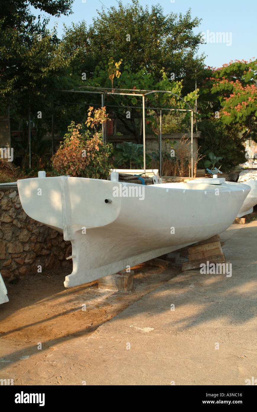 Boat building yard hi-res stock photography and images - Alamy
