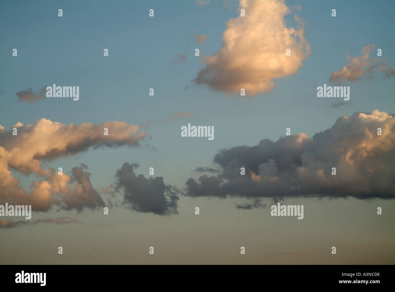 Mass layer clouds hi-res stock photography and images - Alamy